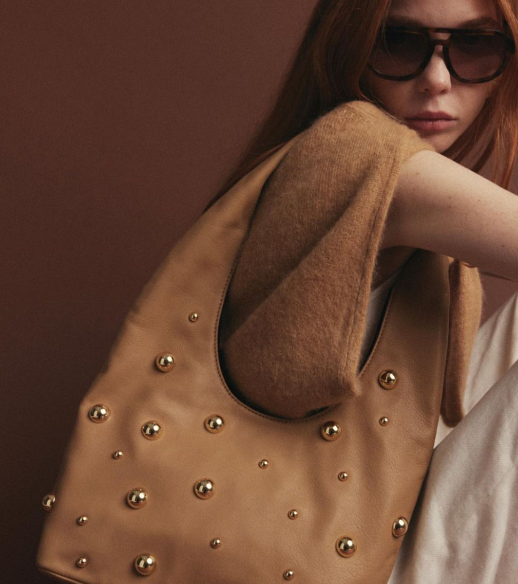 BAGS – B-low The Belt